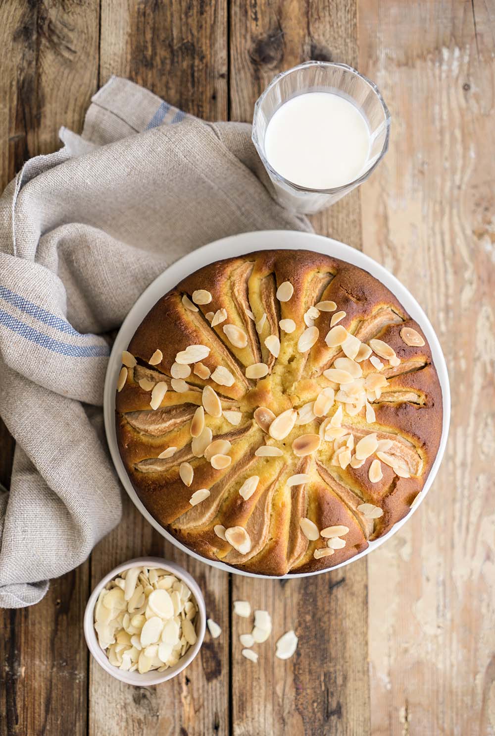 Torta marzapane e pere | La tarte maison